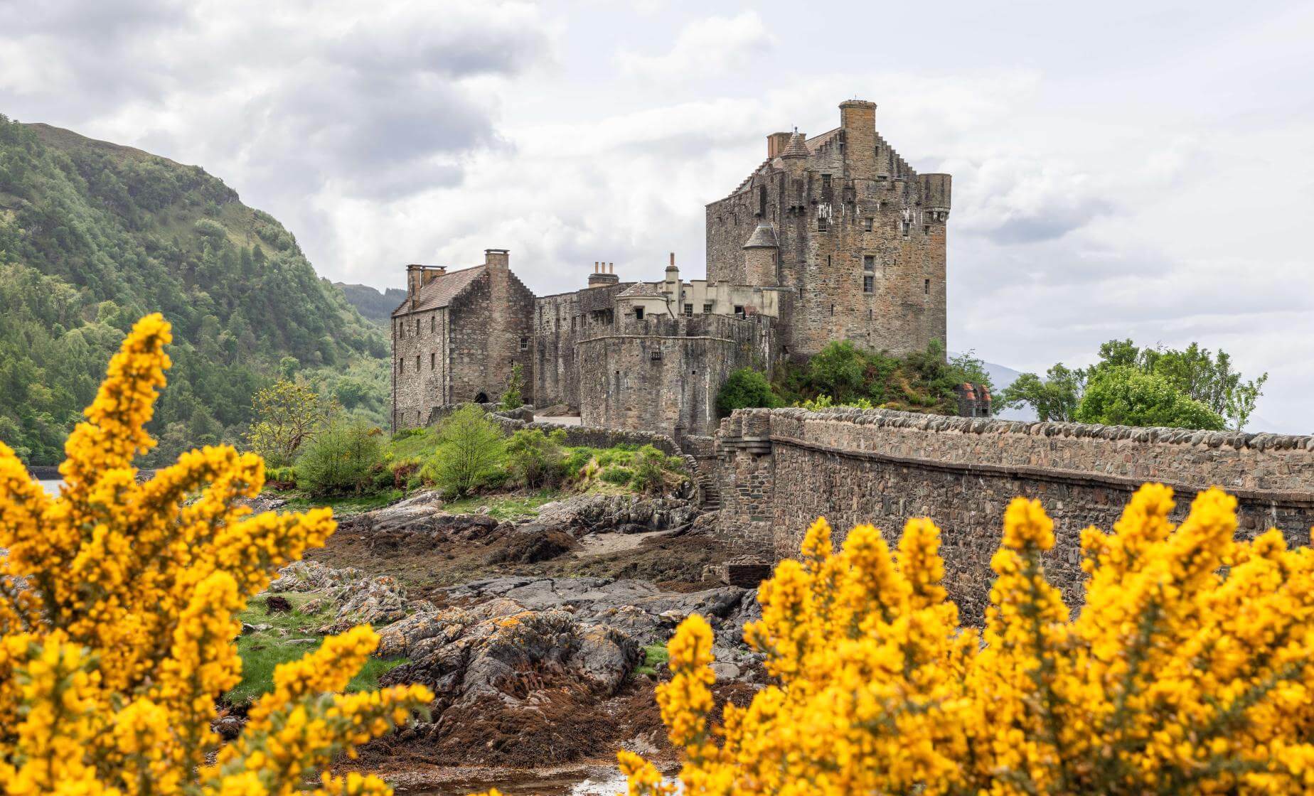 Private Highlands Castles and Viking Legends Drive and Walk